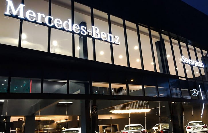 AutoData Editora - Mercedes-Benz reinaugura concessionária no Sul