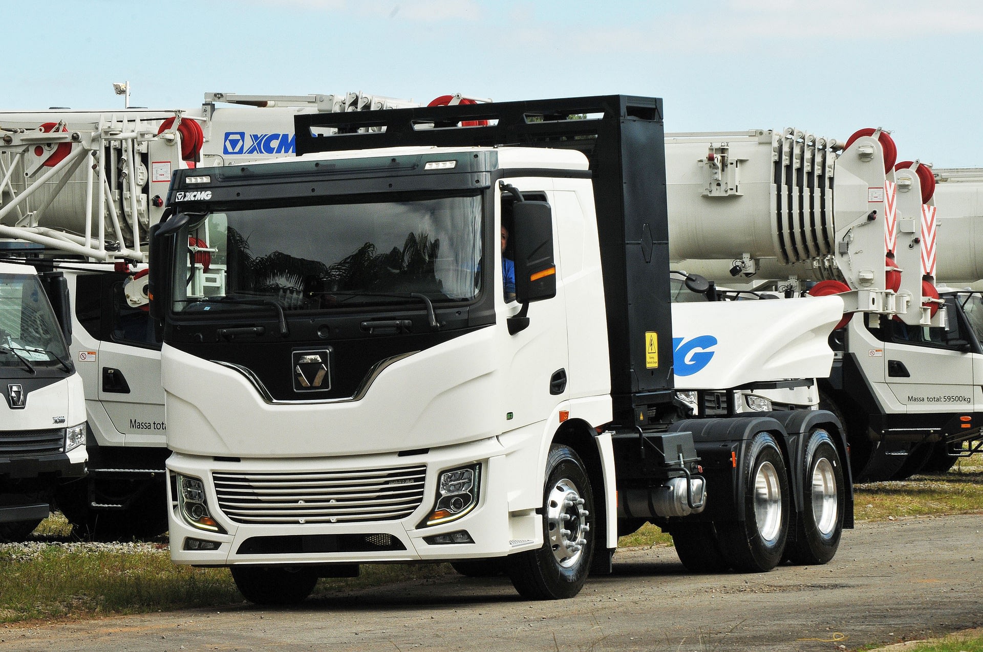 AutoData - XCMG lança caminhão elétrico no Brasil e estuda nacionalização